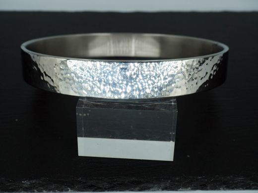 Gehämmerter Edelstahlschmuck - Zeitlose Eleganz